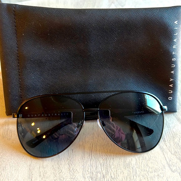 Quay Australia | Accessories | Quay Aviator Sunglasses Never Worn ...